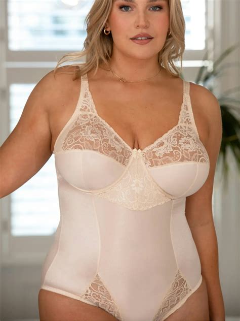 The Best Plus Size Shapewear To Shop Uk 2025