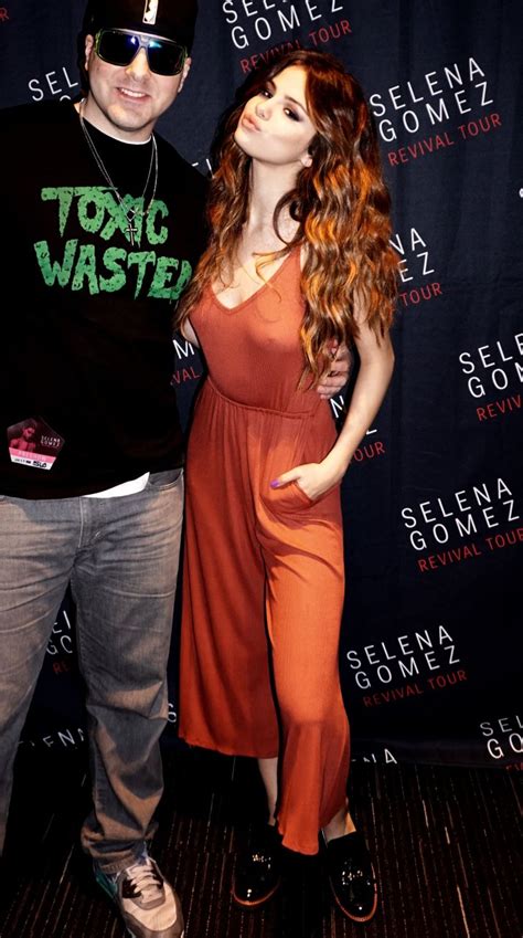 Selena Gomez Braless 10 Photos Thefappening