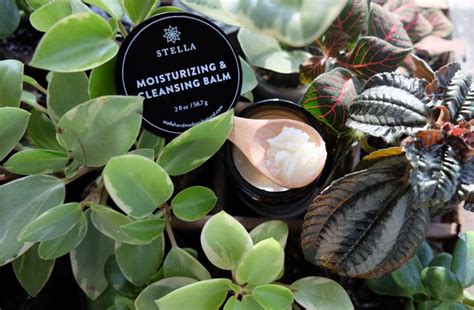 Moisturizing Cleansing Balm Texture