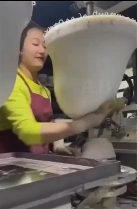 Kiedy Ona Siada Na Mnie Demotywatory Pl