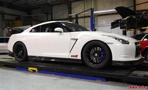 Nissan Gt R With Hre Wheels About To Hit 1 Lap Of America Vivid