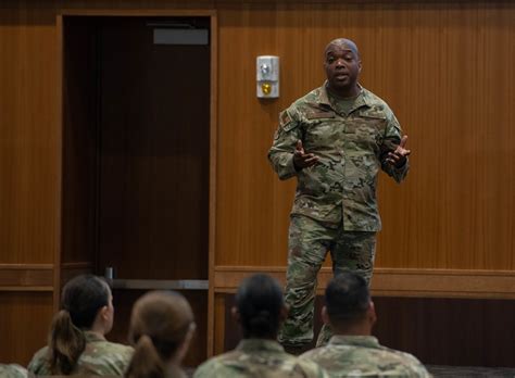 Shogun Chief Holds Enlisted Call Kadena Air Base News