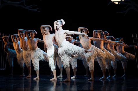 マシューボーンの白鳥の湖スワンレイク ホリプロ オンライン チケット Swan lake Swan lake