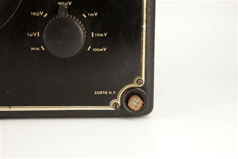 Analog Signal Generator To Decorate A Vintage Room Perfect As Designer Gift Or Housewarming Eye