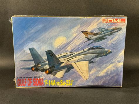 1989 Dml Model Kit 4001 1 144 Scale Gulf Of Sidra F 14a Vs Su 22j Plutonium Garage