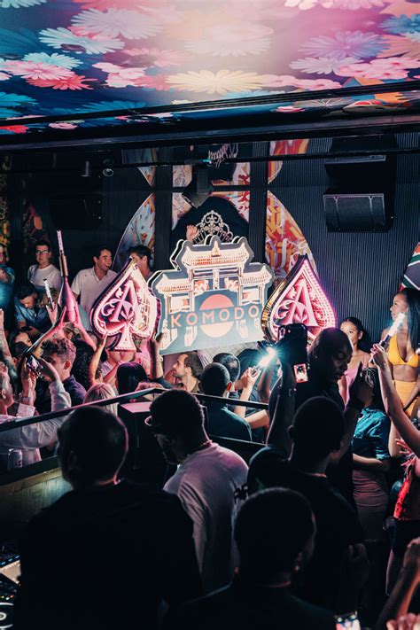 Lounge Komodo Dallas