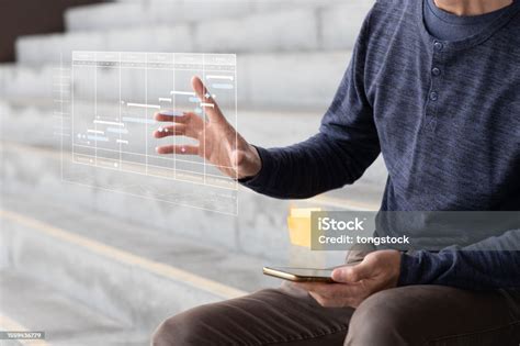 데이터베이스에 연결된 Kpi 및 메트릭으로 보고서를 작성하는 분석 및 데이터 관리 시스템 재무 운영 영업 마케팅을 위한 기업