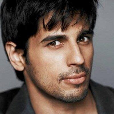 Sidharth Malhotra Teamsiddharth Twitter Bollywood Actors Bollywood Celebrities Nude Men