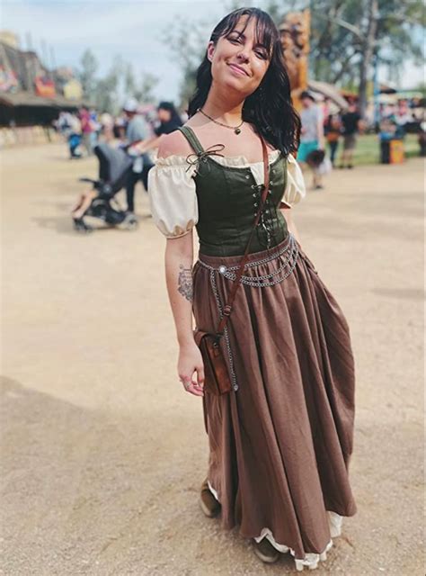 Pin By Katie Denham On Reinessance Fair Outfits Renaissance Fair