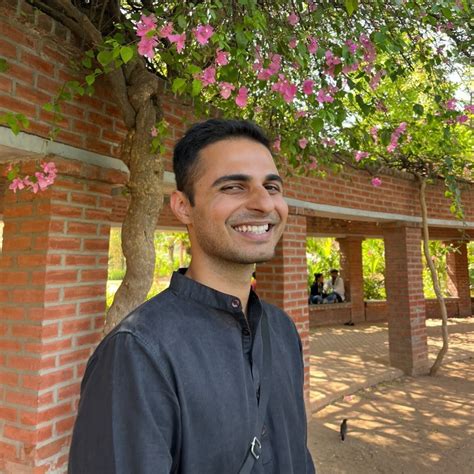 dhruv pandya linkedin