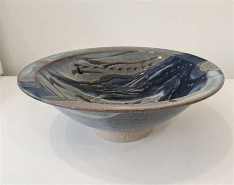 Stoneware Bowl By Hannah Arnup H121 Pyramid Gallery
