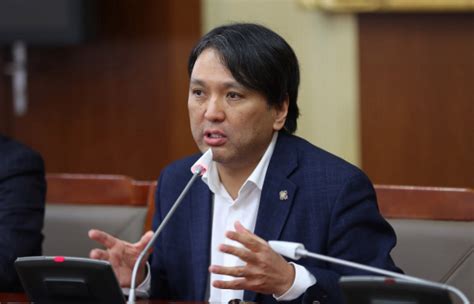 Т Доржханд Эрдэнэс Тавантолгой ХК бодитой төслүүддээ санхүүжилт хийх ёстой