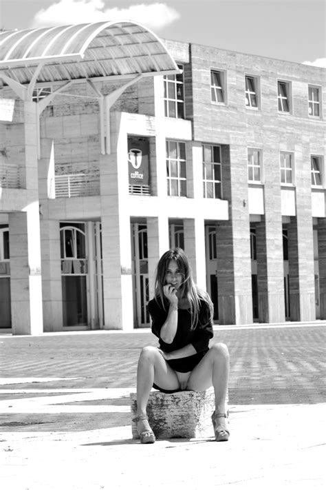 Womengoingcommando Upskirt Love Babes Flashing