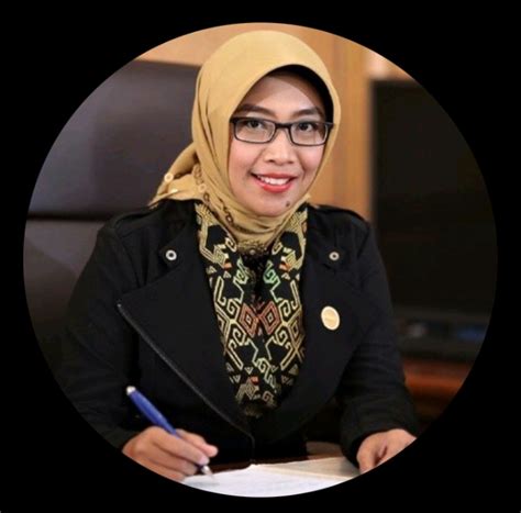 Jabat Dirjen Ebtke Inilah Profil Profesor Eniya Listiani Dewi