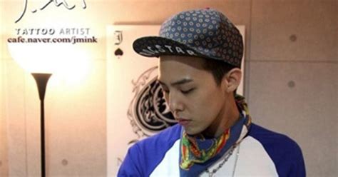 지드래곤 문신 공개 네티즌 매직으로 따라 해볼까