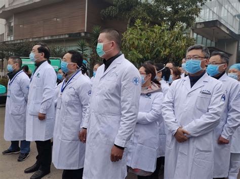 14天后换防，泸州定点救治医院迎来新一批16名医护人员四川在线