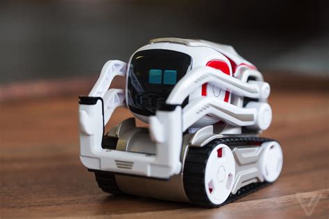 Ankis Cozmo Robot Is The New Adorable Face Of Artificial Intelligence The Verge