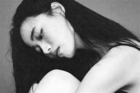 ‘오상욱 열애설 유명 女모델 ‘노브라로 파격 노출 사진