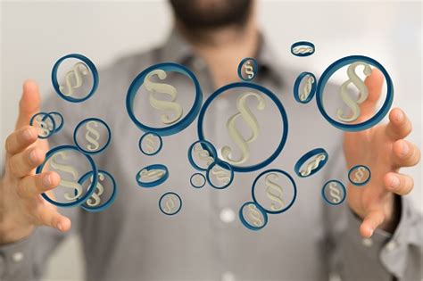 법과 정의의 상징과 흐릿한 배경에 남성 손의 3d 렌더링 3차원 형태에 대한 스톡 사진 및 기타 이미지 3차원 형태 경찰관 공부 Istock