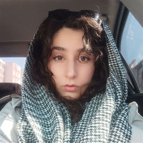 تیوال مبینا امینی