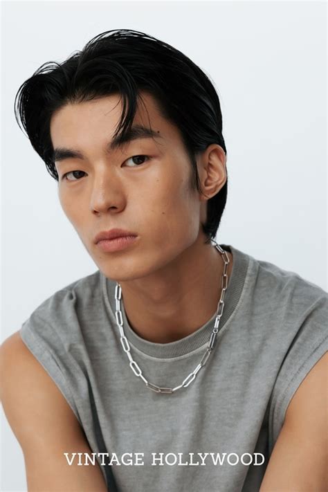 문의 여닫음에서 모티브 빈티지헐리우드 23 가을 컬렉션