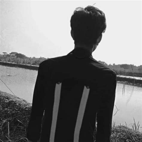 দিন দিন সবার কাছে আমি একটা খারাপ ছেলে হয়ে যাচ্ছি একদিন সবাইকে ছেড়ে