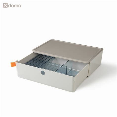 პლასტმასის სათავსო ყუთი Deli 317x212x94მმ · საკანცელარიო