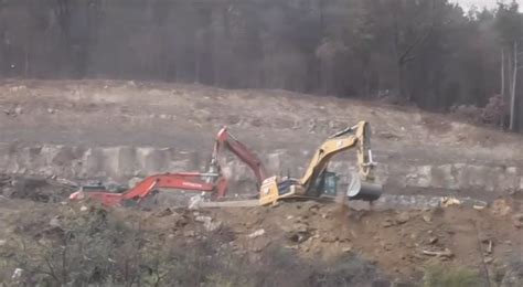 Жители на Ребърково настояват реката да бъде почистена след строежа на пътя