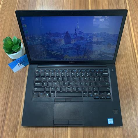 Laptop Dell Latitude Intelcore I Gen Ram Gb Ssd Gb Bekas Second