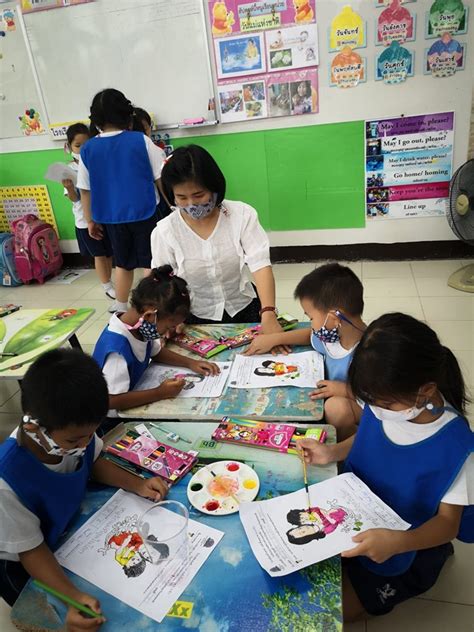 กิจกรรมศิลปะสร้างสรรค์ โรงเรียนอนุบาลเทศบาลตำบลเด่นชัย จังหวัดแพร่