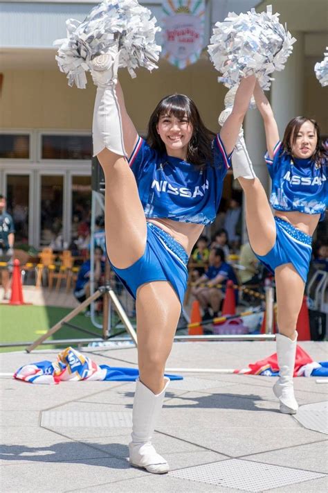 Asian Cheerleader J League Leg Lifts Race Queen Cheerleading