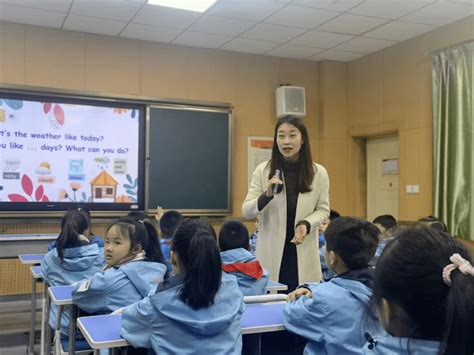 经开五小 阳光新闻乐享双减玩转英语 作业 实践 教学
