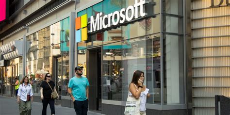 Microsofts Cloud Revenue Grew As Expected Investors Were Looking For