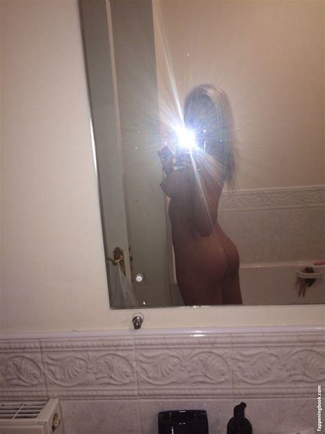 Suzanne Collins Nude Onlyfans Leaks Fappening Fappeningbook