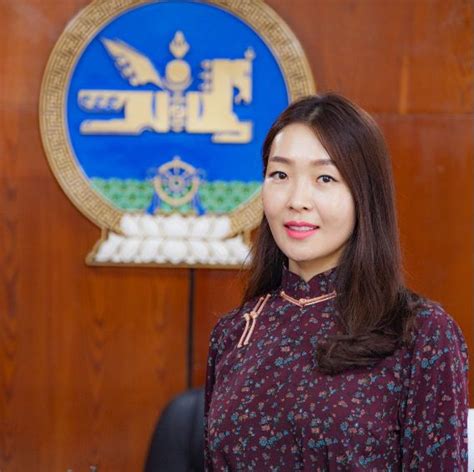 Ц Цэрэнпунцаг гишүүн мисс Ё Нямжавтай амрагийн харилцаатай байсан гэв үү ТАС МН