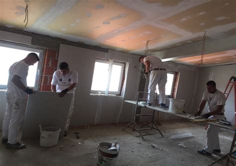 Радови на завршетку објекта у Дому здравља у Д Гуштерици Општина Грачаница