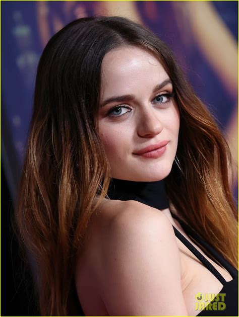 Full Sized Photo Of Joey King Slays The Red Carpet At The Princess