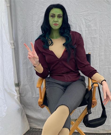 She Hulk Behind The Scenes Video Reveals Who Played Savage She Hulk