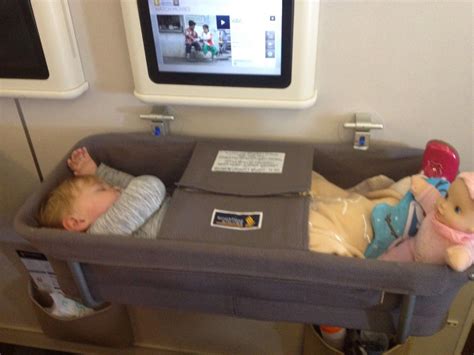 Bassinet Seat Singapore Airlines Business Class At Timothy Eaton Blog