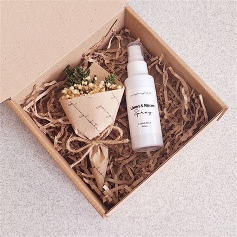 T Set With Mini Bouquet Scented Candles Giveaway T Box