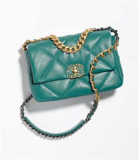 샤넬 가방 종류 정리 추천 사이즈 비교 매장 착용 가격 정보 클래식 미듐 19백 보이백 네이버 블로그