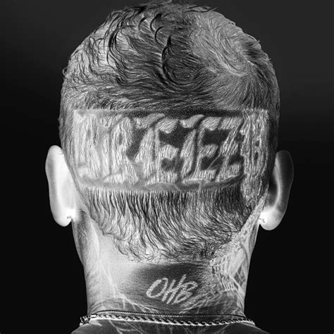 ‎apple Music 上chris Brown的专辑《breezy Its Giving Christmas》