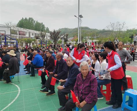 文明新风沁人心 文艺汇演传新风 湖北交投鄂西北运营公司“红色轻骑兵”扎实开展党的二十大精神进社区活动 湖北日报新闻客户端