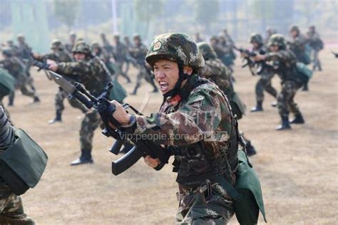 武警江西总队吹响新年度军事训练号角 人民图片网