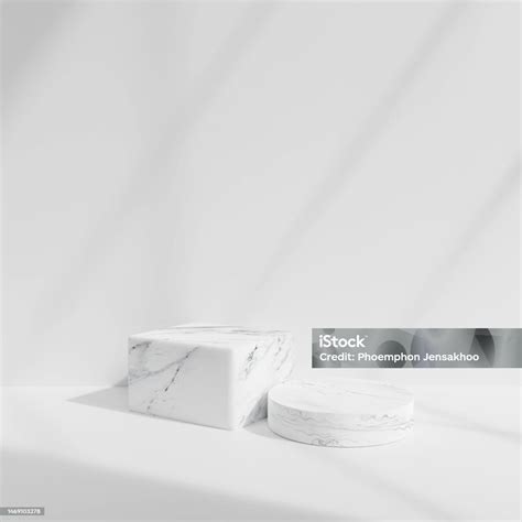 흰색 배경과 창 그림자에 3d 디스플레이 연단 추상 회색 배경 개념입니다 기하학적 플랫폼 쇼 화장품 제품흰색 배경에 스탠드 무대