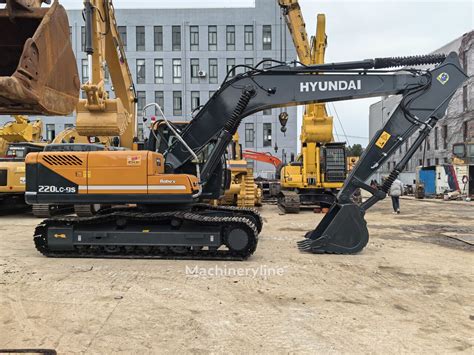 Hyundai R220lc 9s Tracked Excavator For Sale From China Shanghai