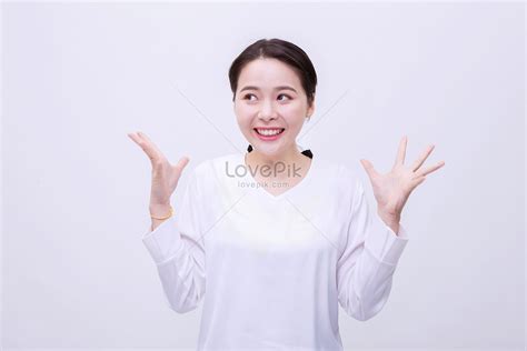 Surprise Expression Of Facial Expression Picture And Hd Photos Free Download On Lovepik