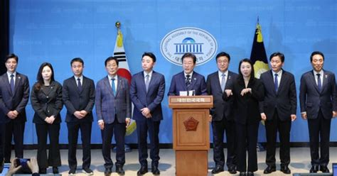 김동연 이재명·김문수 전현직 경기도지사 경쟁 본격화…캠프 인선 마무리