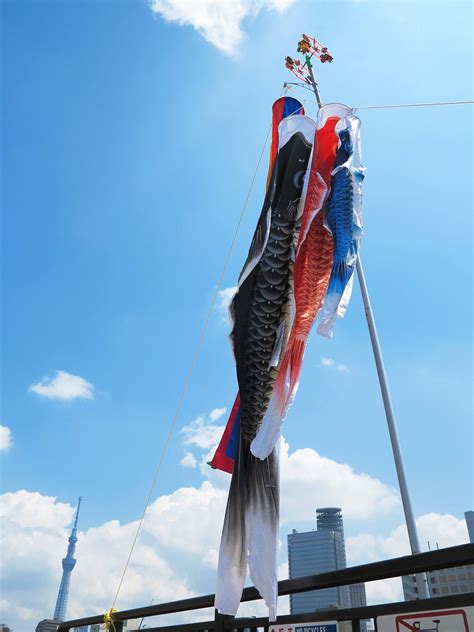 도쿄의 혼이 깃든 곳 5월 5일은 어린이 날 이라는 아이의 건강한 성장을 기원하기 위한 날입니다