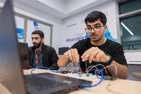 Aubh In Collaboration With Mit And Powered By Bbk Launch Two Cutting